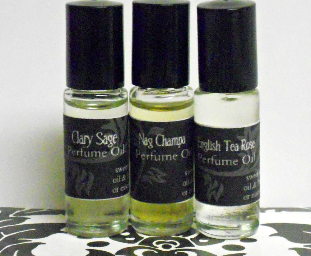 Roll On Perfume Oil on Luulla